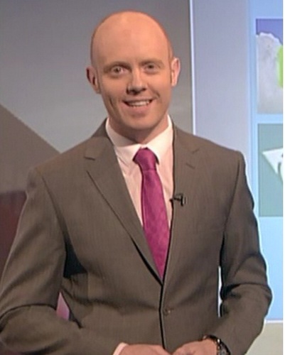 fraise: Barra and the book of snow