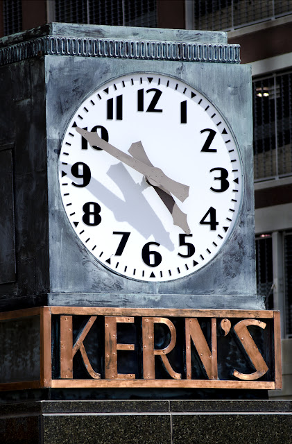 Photographic Art by James C. Ritchie: Kern's Clock