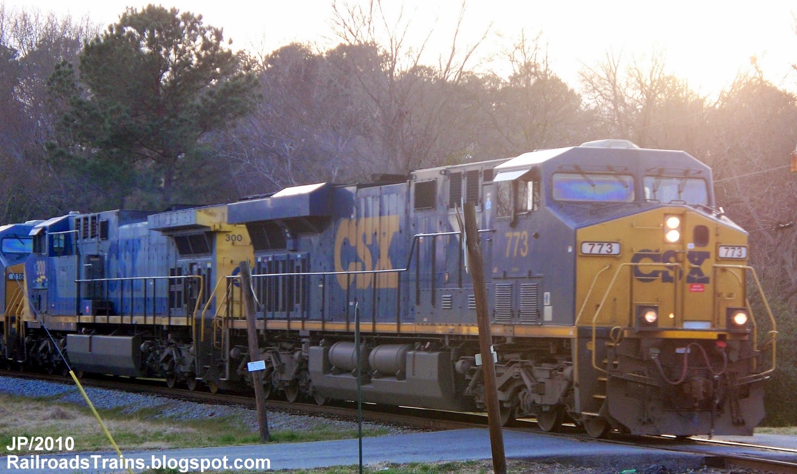 RAILROAD Freight Train Locomotive Engine EMD GE Boxcar BNSF,CSX,FEC ...