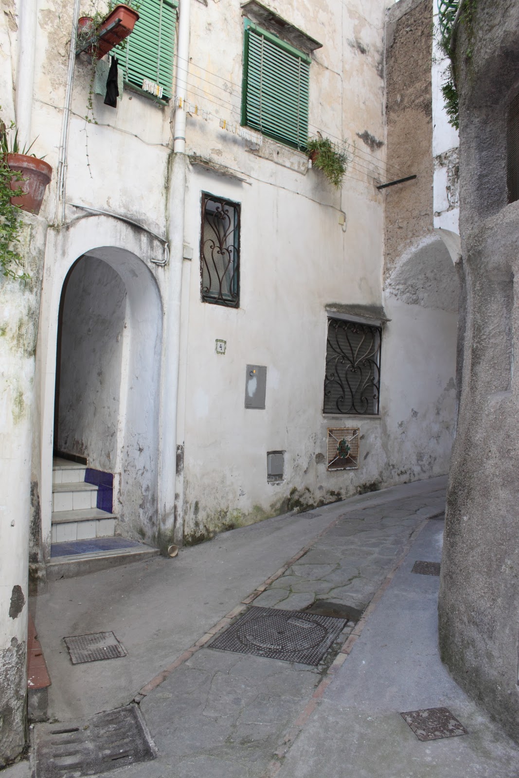 Michael Wayne Perry: A Traveling Blog