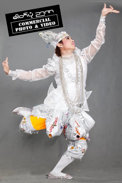 M y a n m a r H u n k s: Swan Zarni by Photo Nyar Na