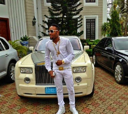 Talktokemi (TtK) : Singer Kcee Shows Off Fleet Of Cars