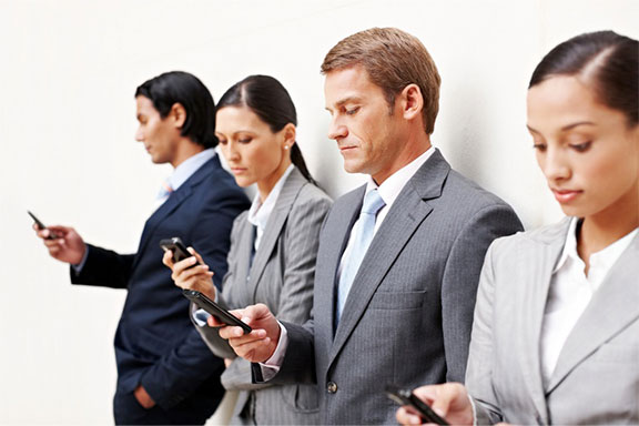Smartphones: An Effective Means for Employee Recruitment
