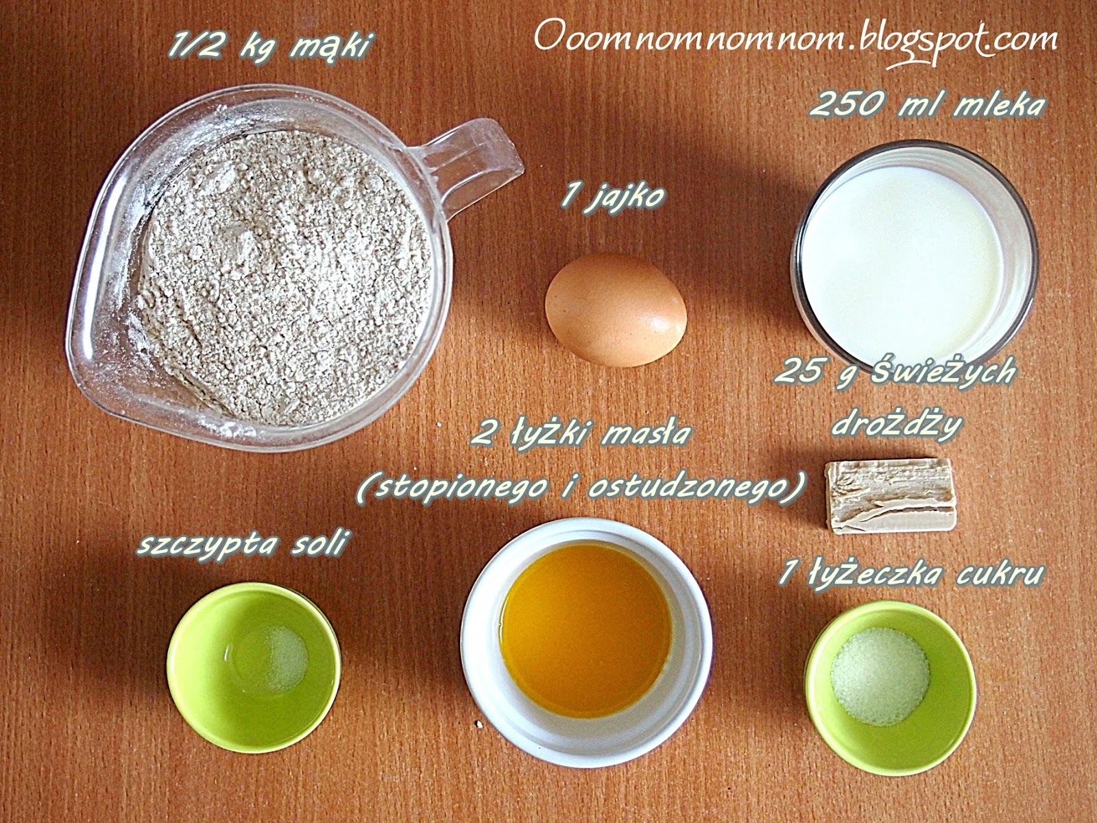 Ooomnomnomnom !: Pierogi z pieca z kurczakiem, pomidorami i żółtym ...