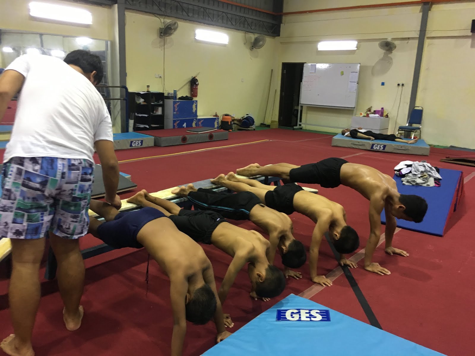 USPTN TERENGGANU: PEMANTAUAN SUKAN AKUATIK (TERJUN)