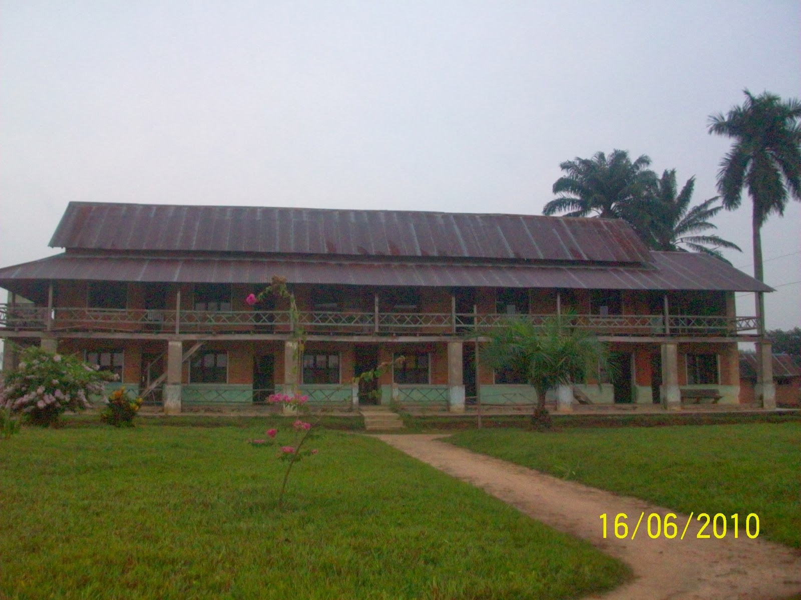 DIOCESE D'INONGO: octobre 2013