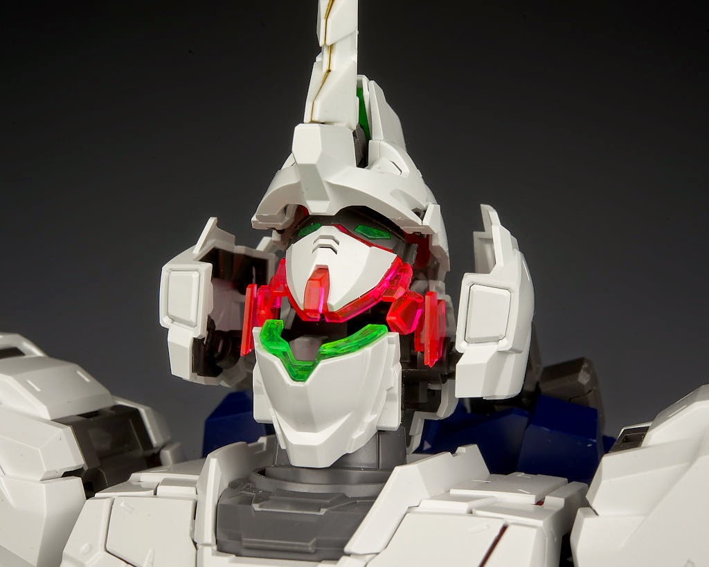 GUNDAM GUY: PG 1/60 RX-0 Unicorn Gundam + LEDs - Review by Hacchaka ...