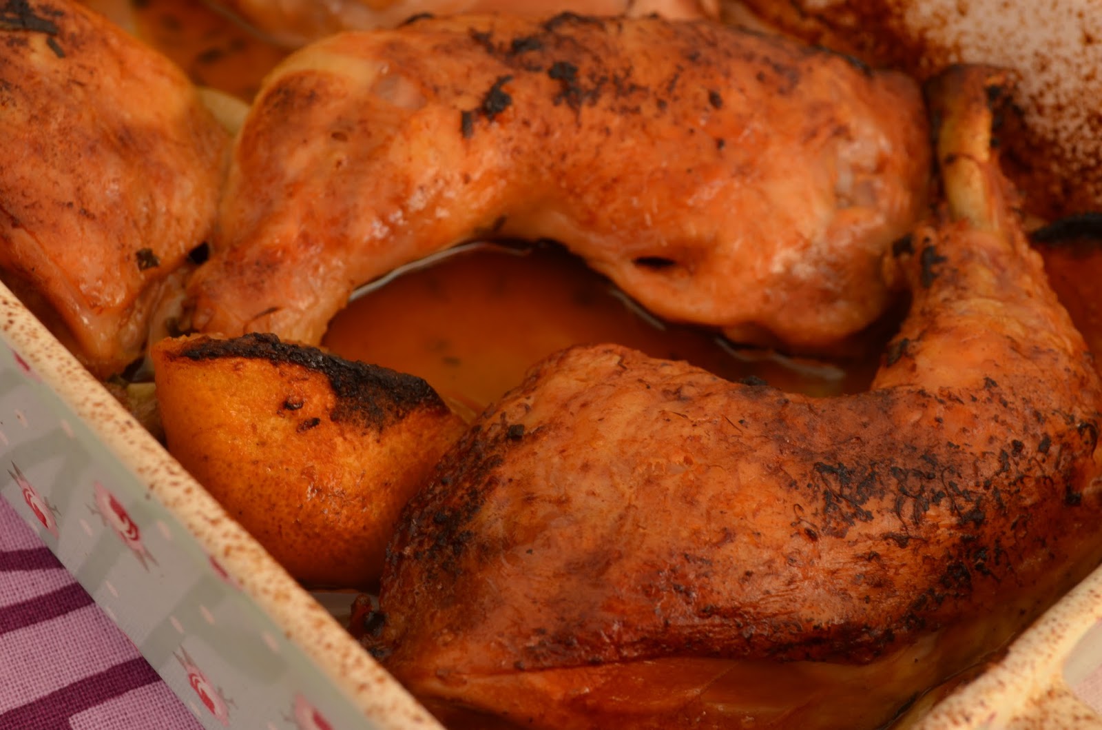 Pernas de frango assado com limão