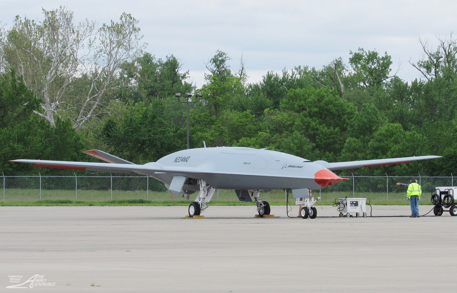 The Aero Experience: Boeing Tests MQ-25 Today Before First Flight