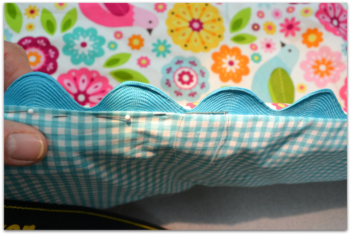 .Quiltscapes.: Fancy Finishes: Ric-Rac!