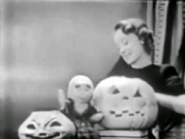 13: THE ADVENTURES OF UNCLE MISTLETOE - Aunt Judy - "Zip-A-Dee-Doo-Dah ...