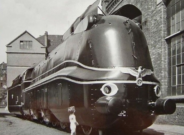 Σιδηροδρομικά Νέα: Η ιστορία της ατμομηχανής DRG Class 05.
