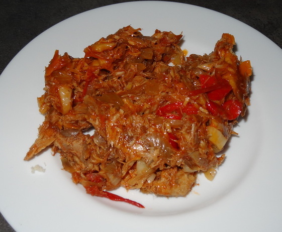 Surinaams eten!: Surinaamse hete makreel voor op een broodje