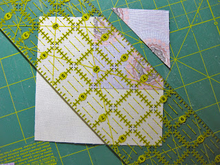 piecefullife : bow tie quilt block tutorial