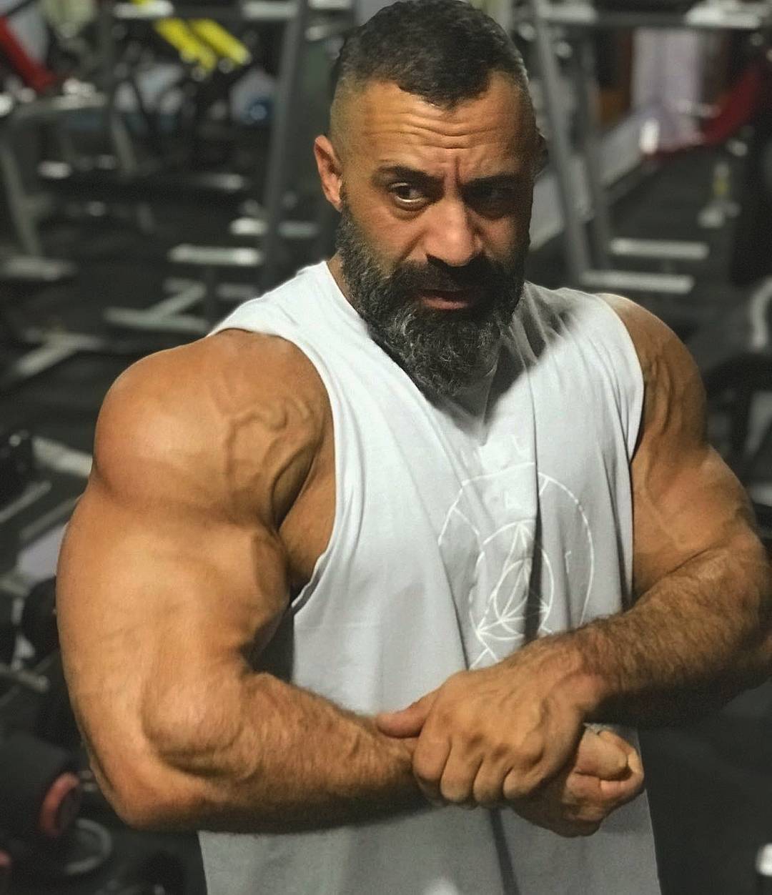 Muscle Lover: Turkish bodybuilder Murat Belen