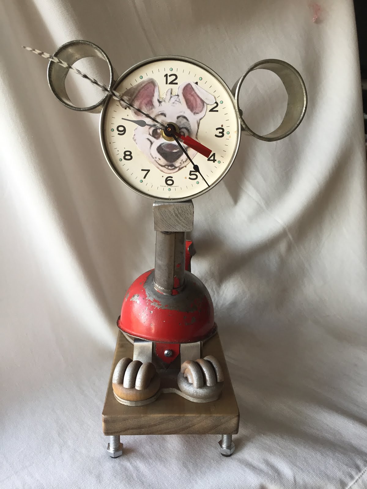 Carolbilt Art: Whimsical Clocks