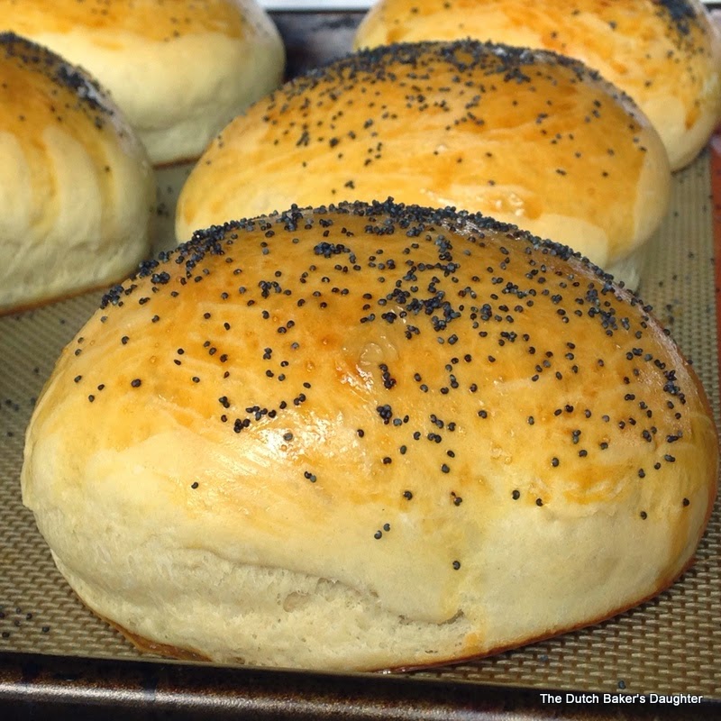 The Dutch Baker's Daughter: Homemade Buns