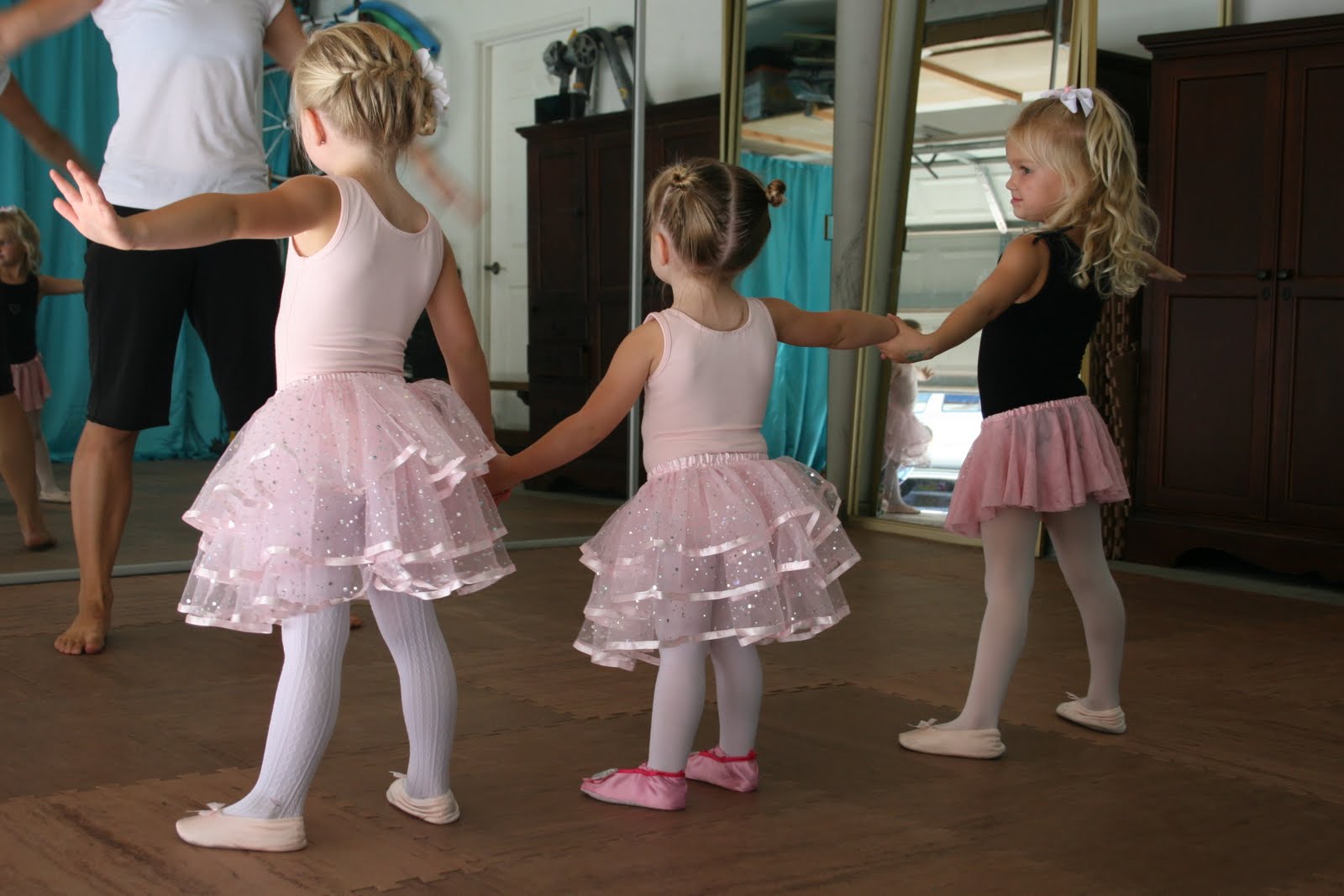 The Starnes Family: Her First Ballet Lesson