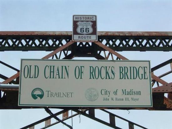 The Digital Research Library of Illinois History Journal™ : The Chain ...