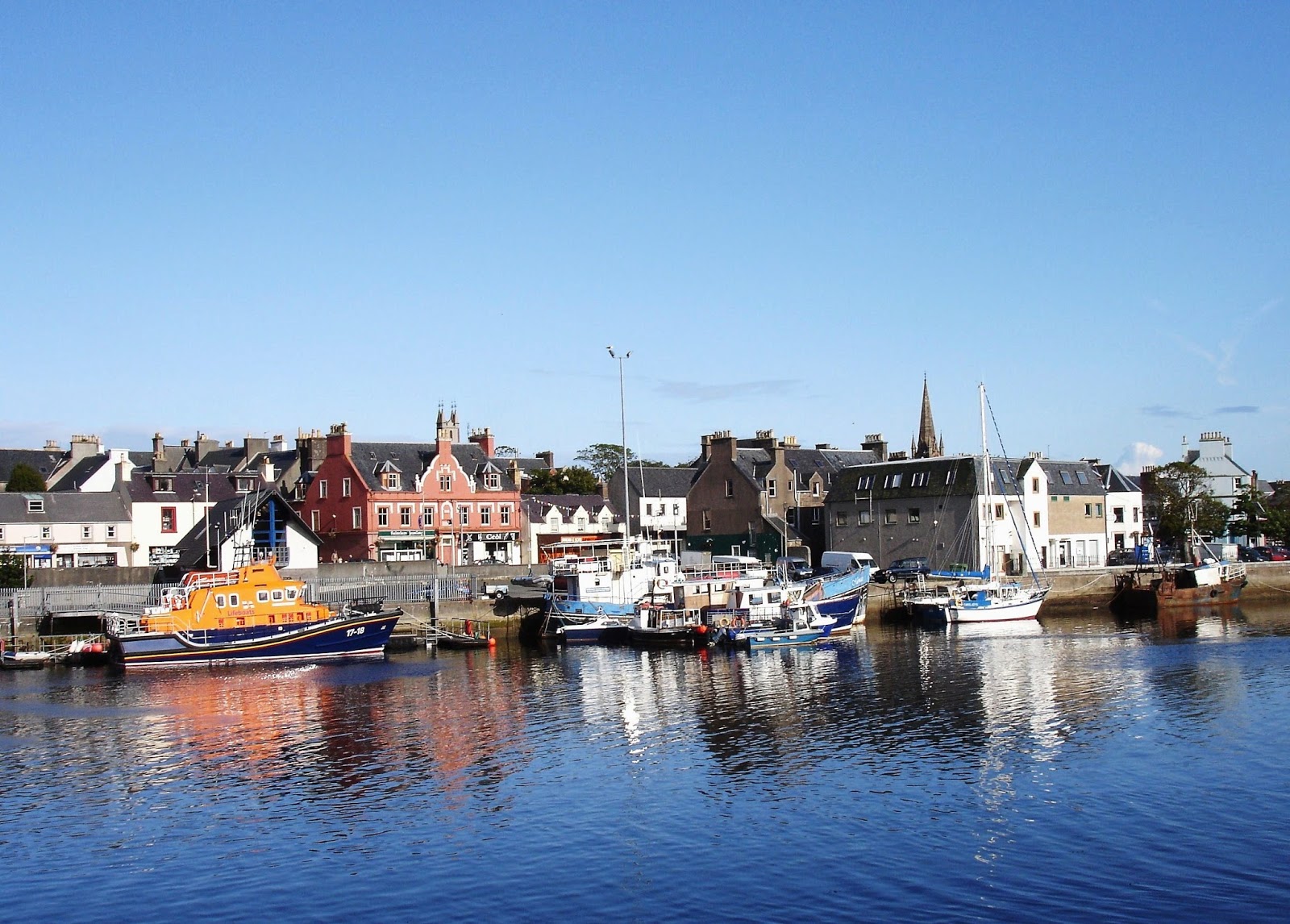 Ultima Thule: Stornoway,Hebrides' colourful little capital and a ...
