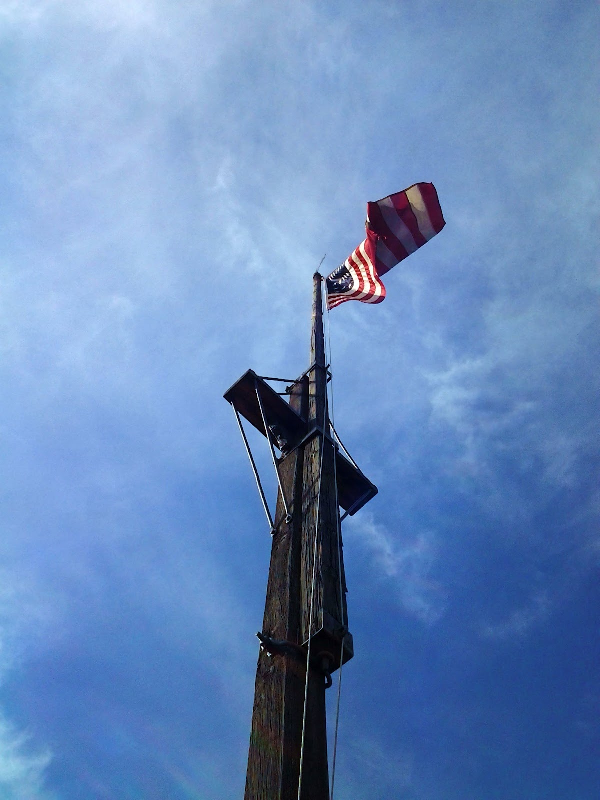 Gehio: Q: What is Cincinnati's smallest historic landmark?