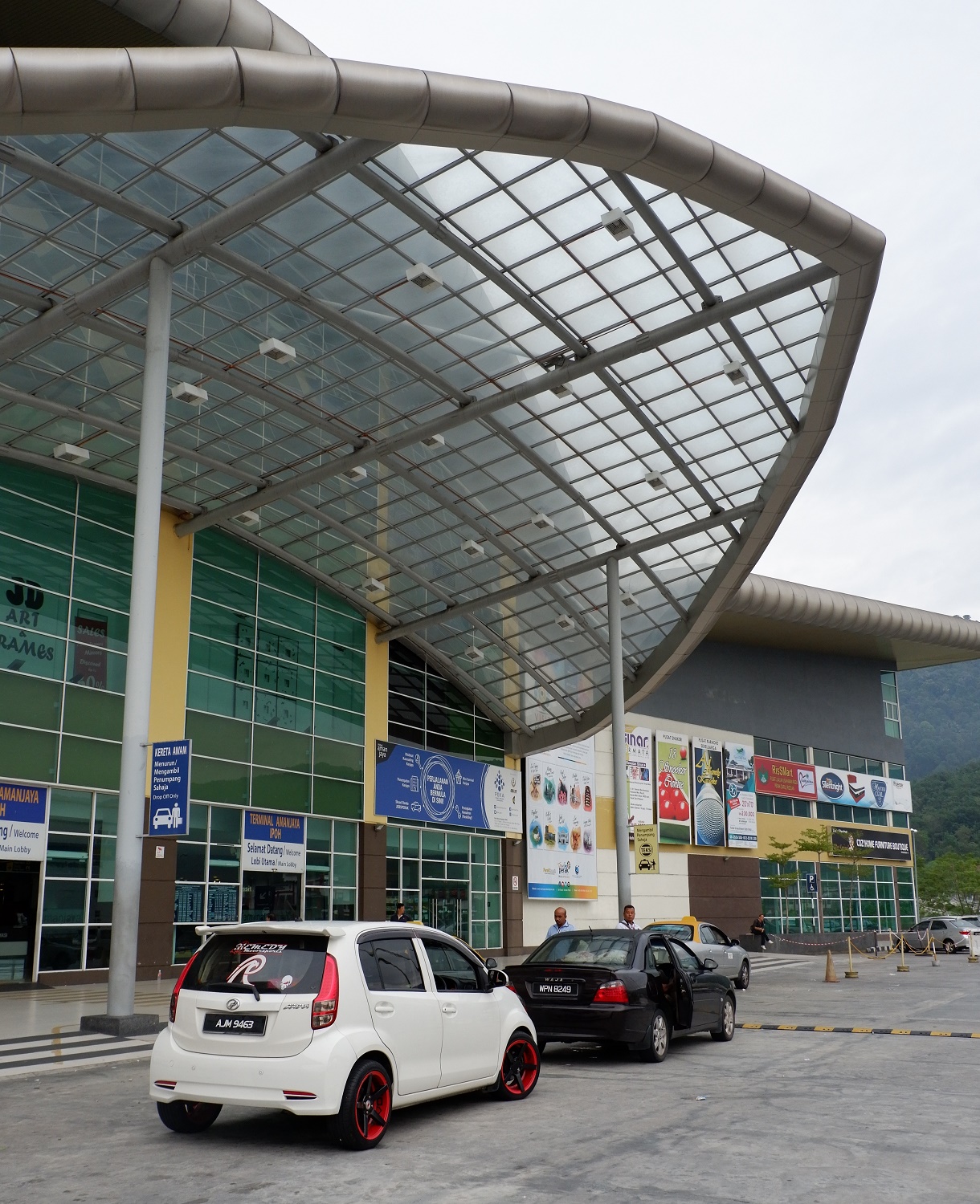 KINTA CHRONICLES: 1st Class Bus Terminal But