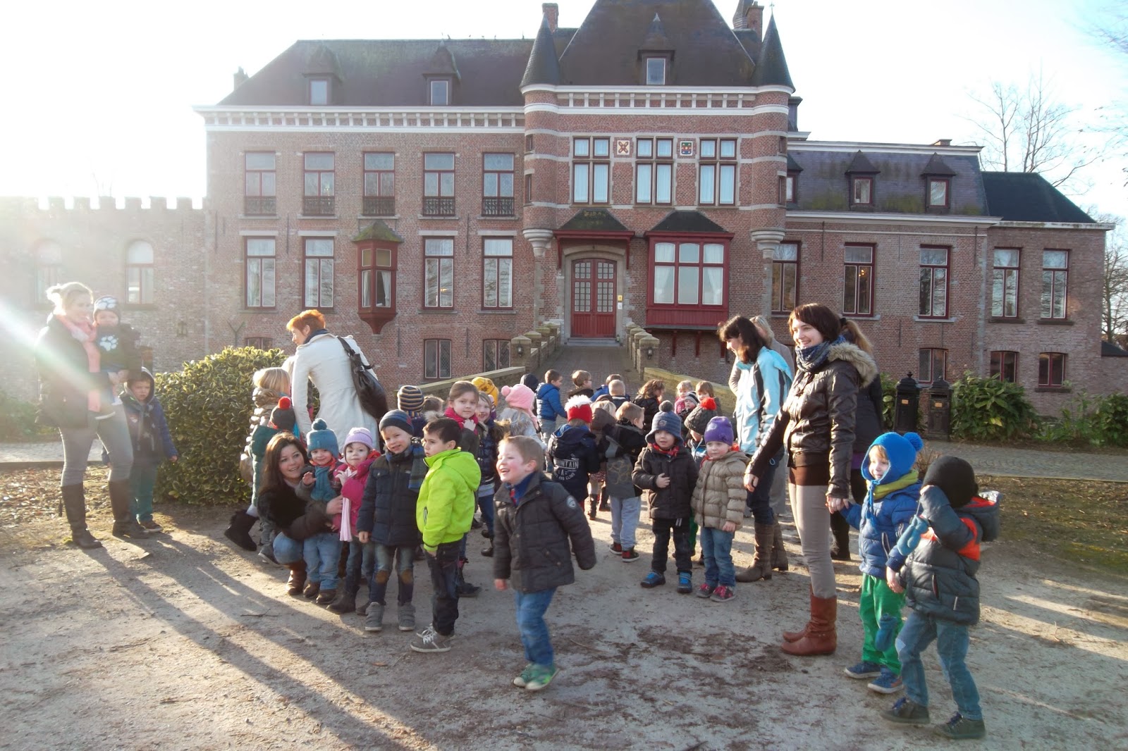 de pimpamkikkerklas: naar het kasteel in Moerkerke
