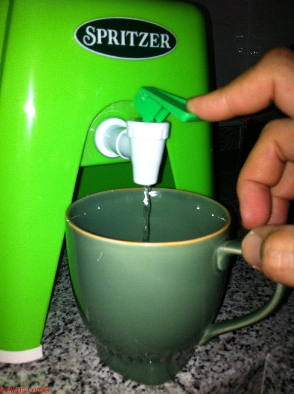 Spritzer Mineral Water and Dispenser ~ TRISTUPE.COM