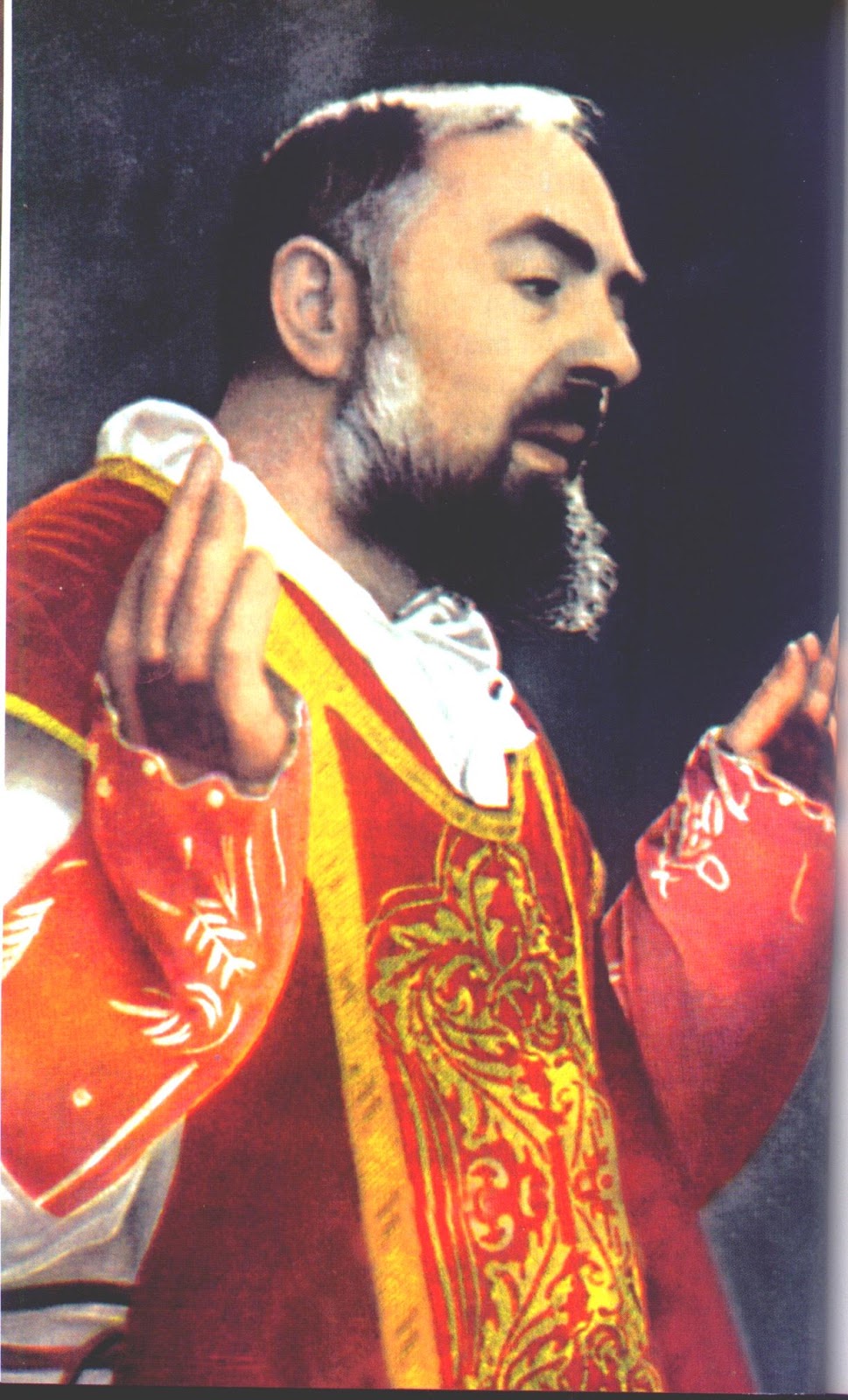 The Italian Monarchist: St Pio and the Queen