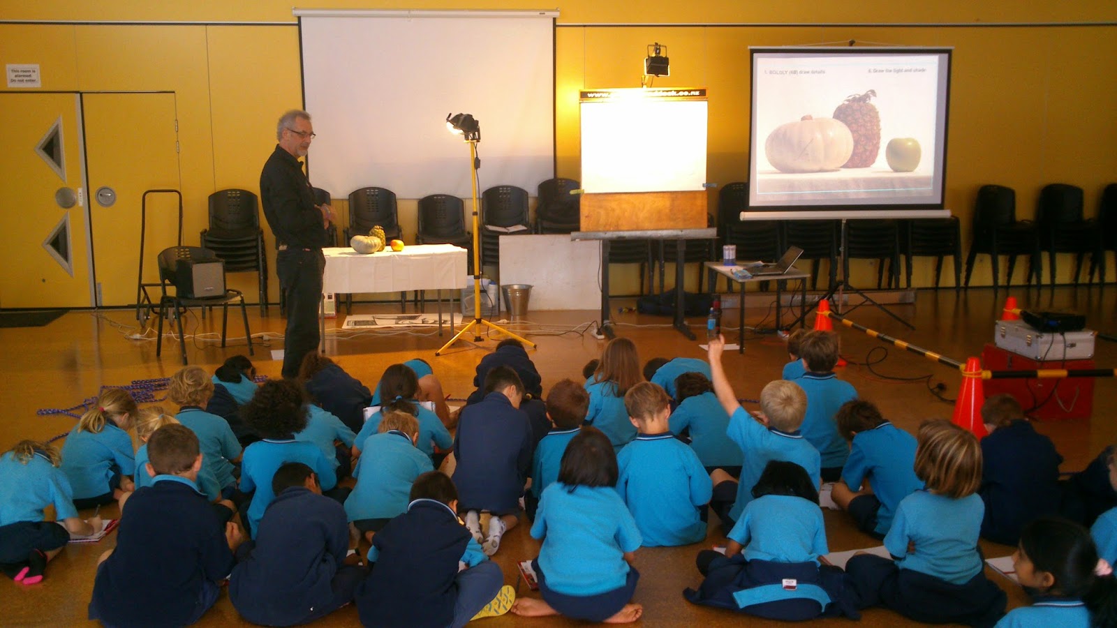 Room 14 @ Arahoe: Art workshop with Graham Dodd