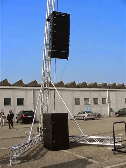 ILLIFIC WORLD: RCF WORLD CLASS LINE ARRAY SPEAKERS RENTAL PROMO