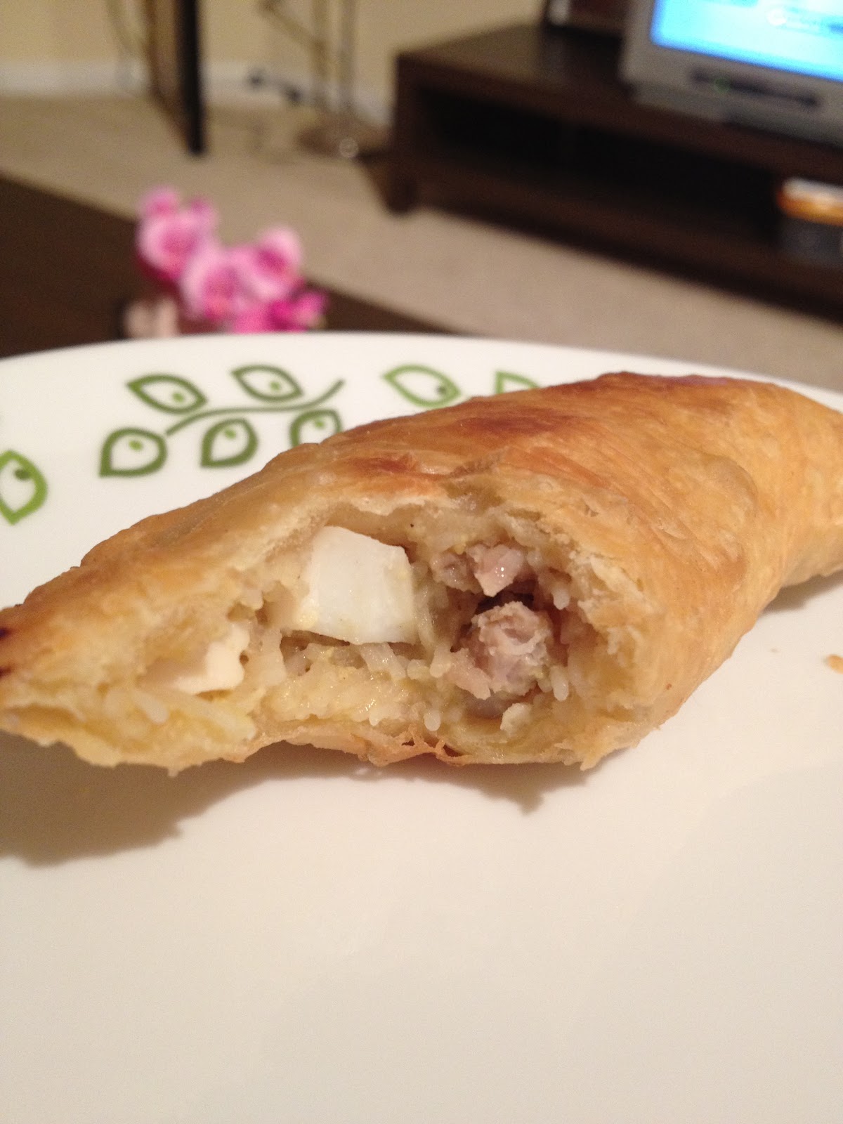 Fried Pastel - Indonesian Pastry (Pastel Goreng)