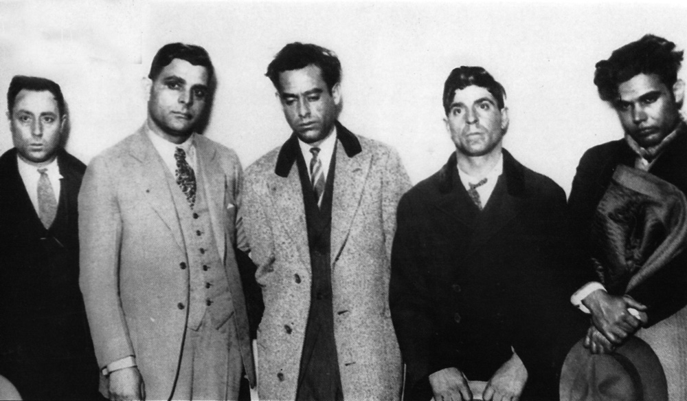 Mitos, Enigmas y Leyendas: AL CAPONE y la matanza de San Valentin