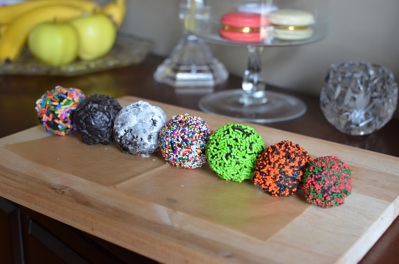 Playing with Flour: Chocolate cake donut holes for my munchkin