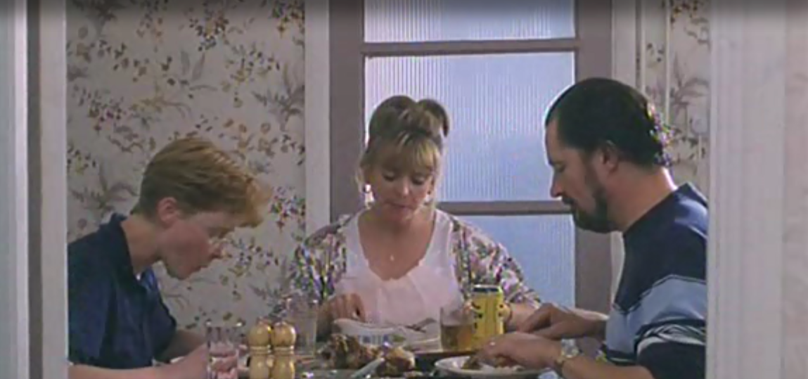 Jess G - Film Blog: Life is Sweet (1990)