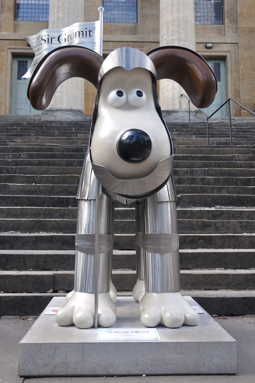 Things that make me go aagghh!: My search for the Bristol Gromits, the ...