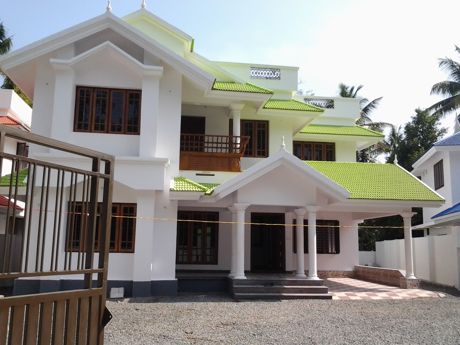Villa for Sale in Ernakulam Angamaly - Mookkannur: New Villa and House ...