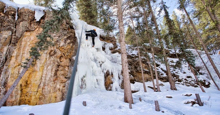 ExtraHyperActive: Ice Climbing In Colorado