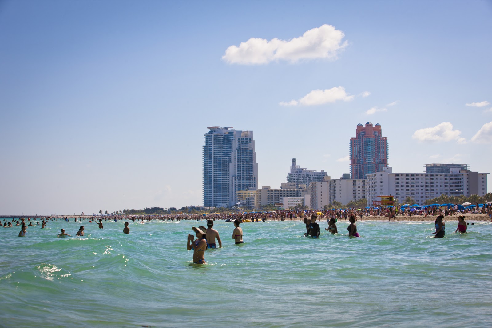 Banco de Imágenes Gratis: Playas con personas de vacaciones - Beaches ...