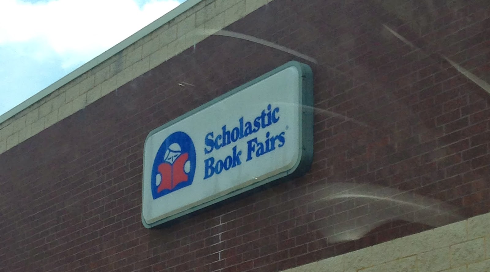 Scholastic Warehouse Sale: Do's and Don'ts - School and the City