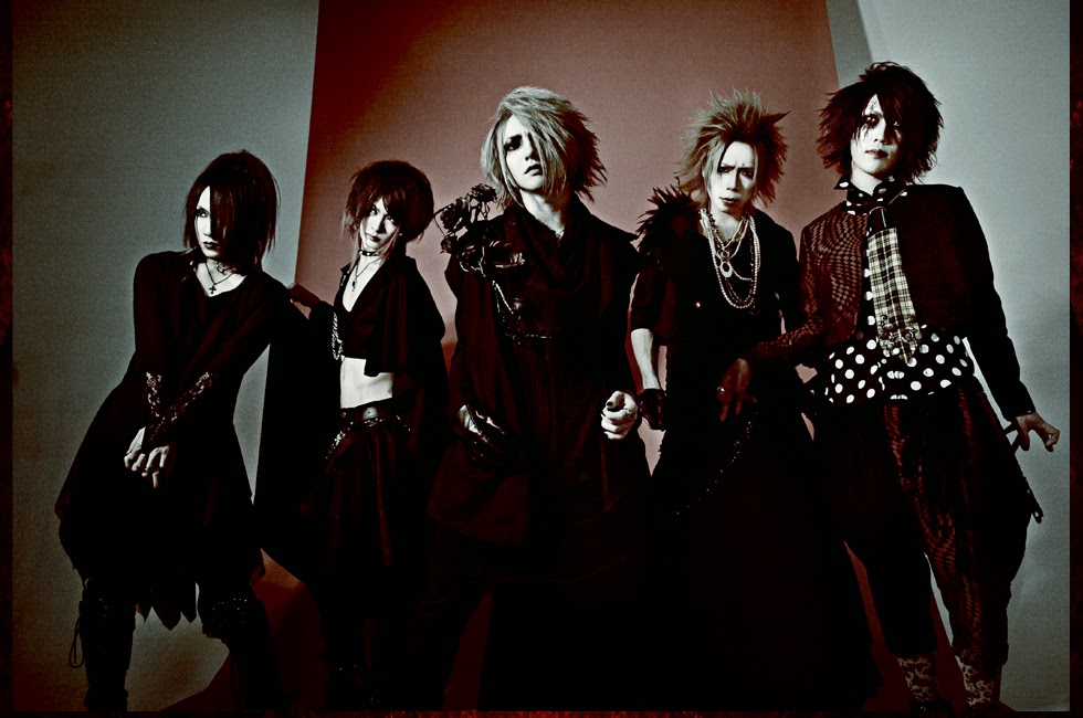 Project: Lixx: The Weekly Quickie: Codomo Dragon, REIGN, Arlequin ...