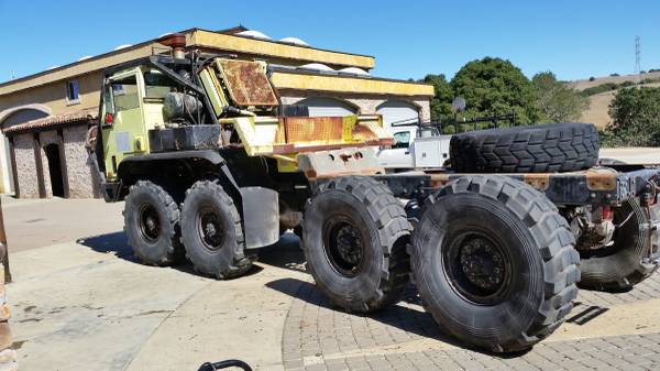 8X8 Twister: 1975 Lockheed Dragon Wagon - DailyTurismo