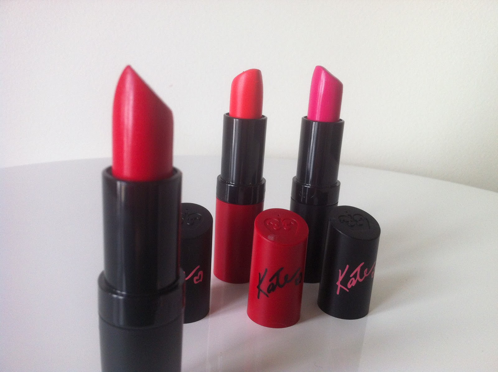 Le Blog d'Ella: Must Buy Alert ! Les rouges à lèvres Kate Moss by Rimmel