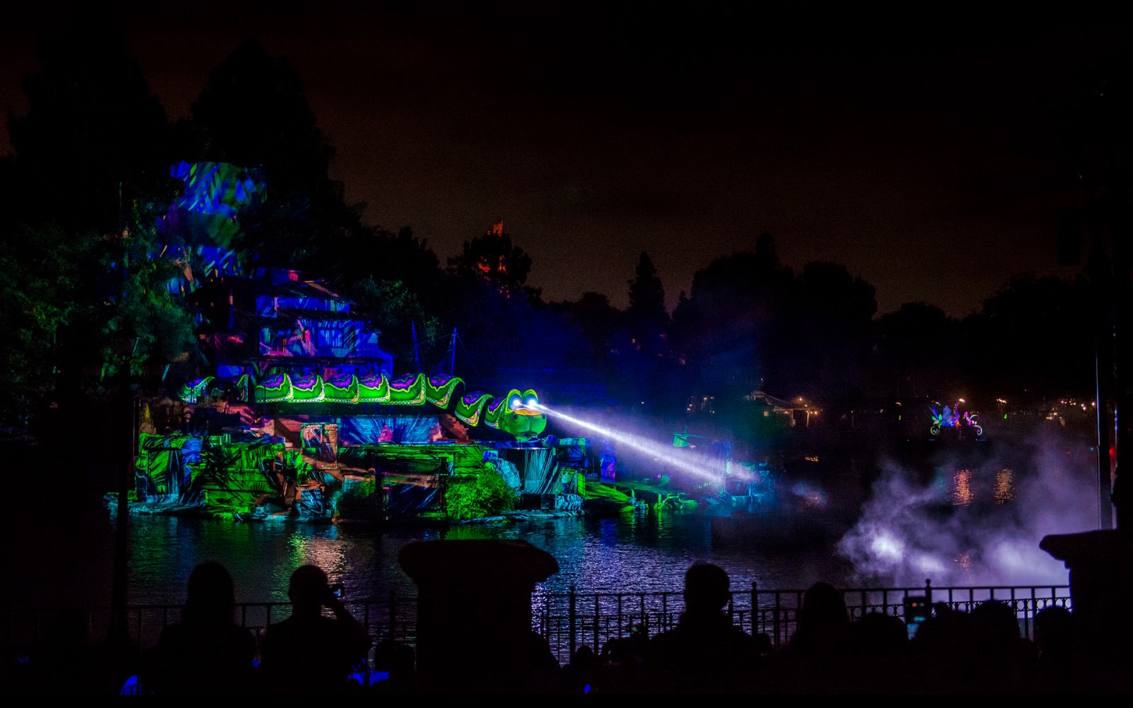 A Jungle FANTASMIC!