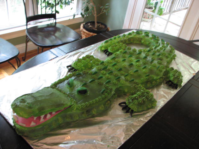 Cake-Alicious: Alligator Cake