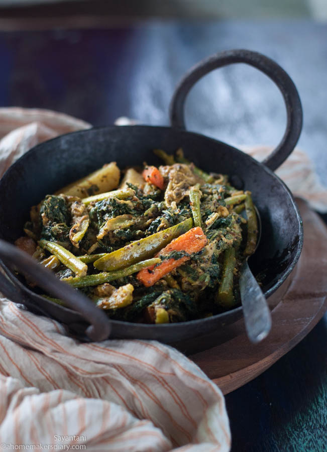 Kumro Danta Charchari (Pumpkin Shoots curry) - A Homemaker's Diary