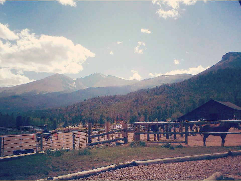 Quaintrelle: Ranch girl.