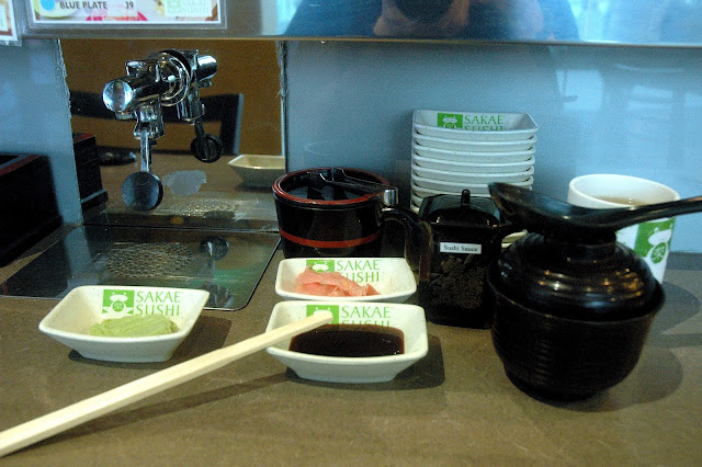 DUDE FOR FOOD: Sakae Sushi: An Afternoon Sushi Frenzy