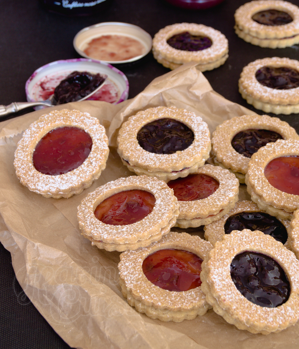 Les sablés fourrés à la confiture