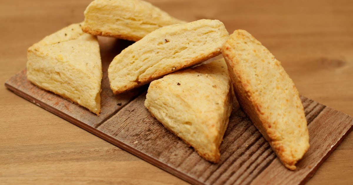Toi en la Cocina: Receta Scons de Queso y Pimienta
